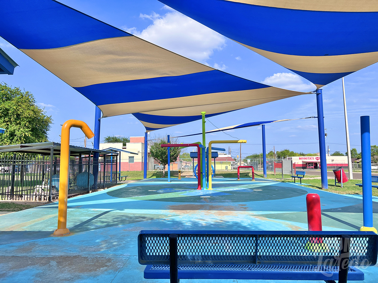 Farias Splash Park - Fun in Laredo